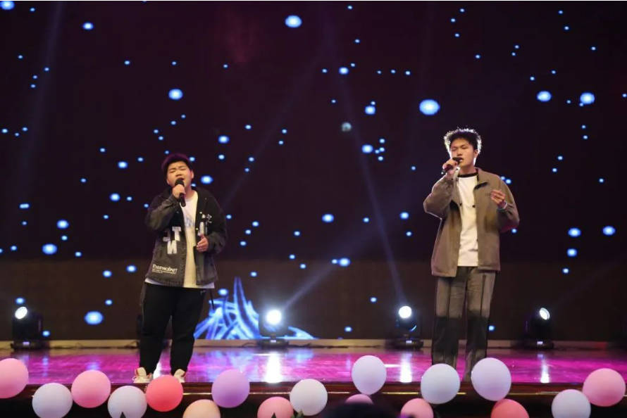 法学院顺利举办2023级迎新晚会-法学院